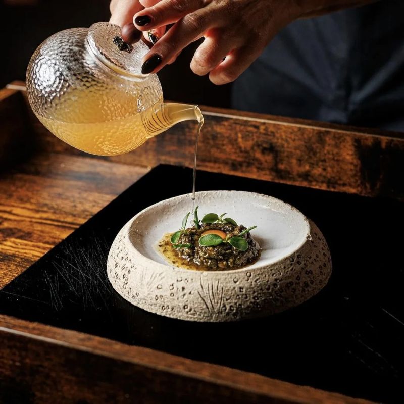 Custom ceramic plates for restaurants | María Monasterio