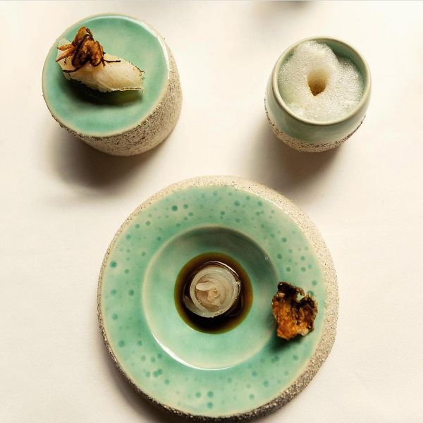 Custom ceramic plates for restaurants | María Monasterio