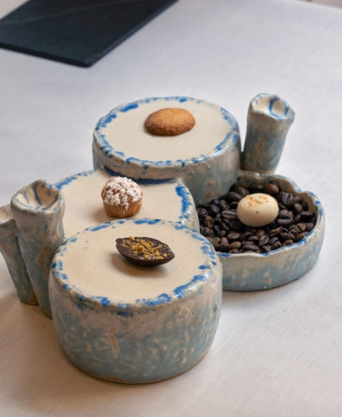 Custom ceramic plates for restaurants | María Monasterio